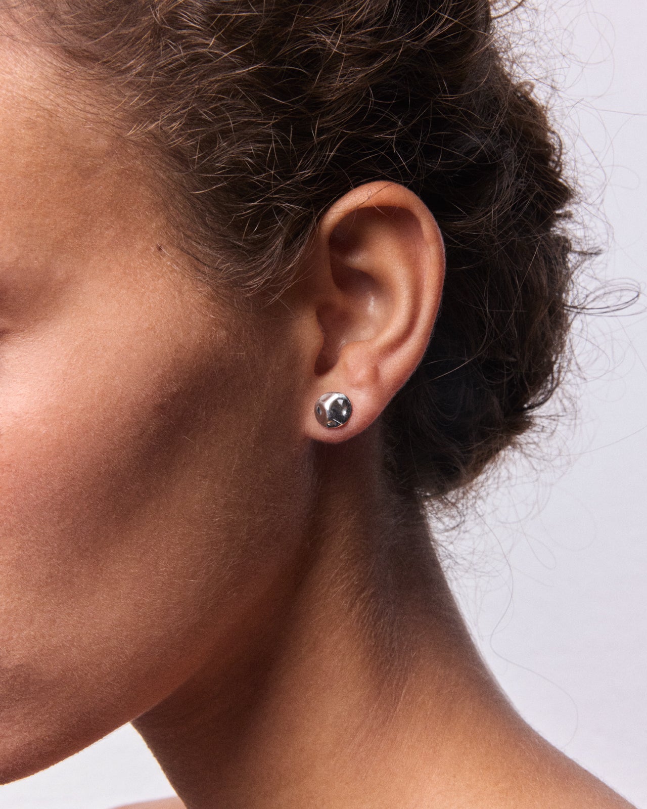 Nova Stud Earrings – Mara Paris