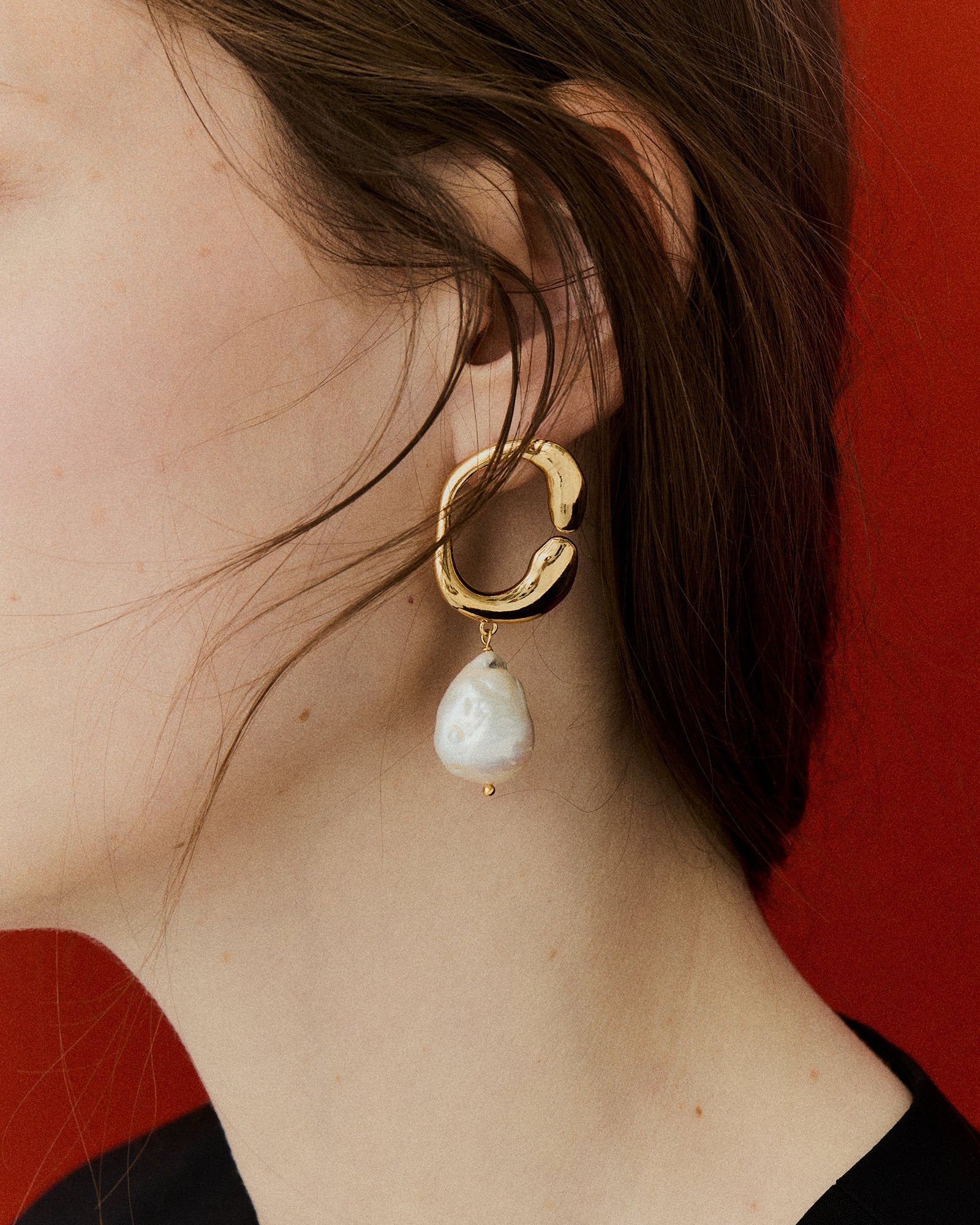 Hope Talisman Pearl Earrings – Mara Paris